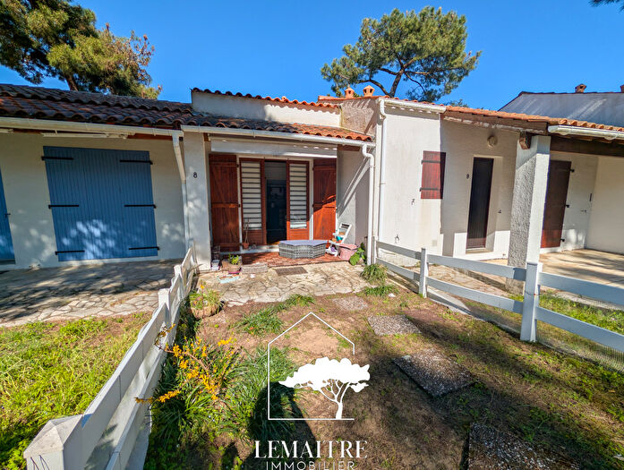 Maison à vendre - Les Mathes - 2 pièces - 1 chambre