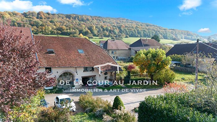 Maison à vendre - Pupillin - 10 pièces - 7 chambres