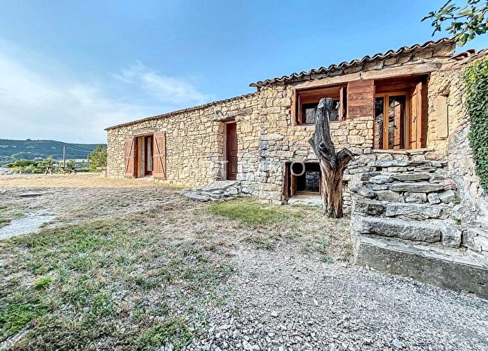 Maison à vendre - Murs - 3 pièces - 1 chambre