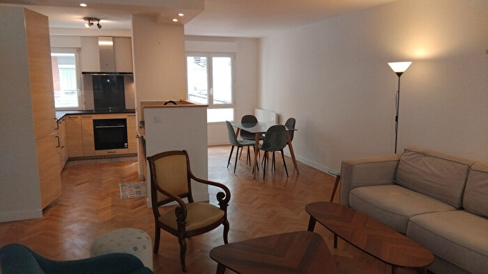 Appartement 3 pièces à louer à Paris 20ème, Gambetta