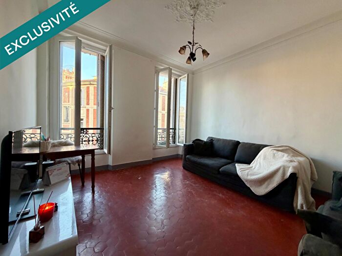 Appartement à vendre - Marseille e , La Joliette - 4 pièces - 3 chambres