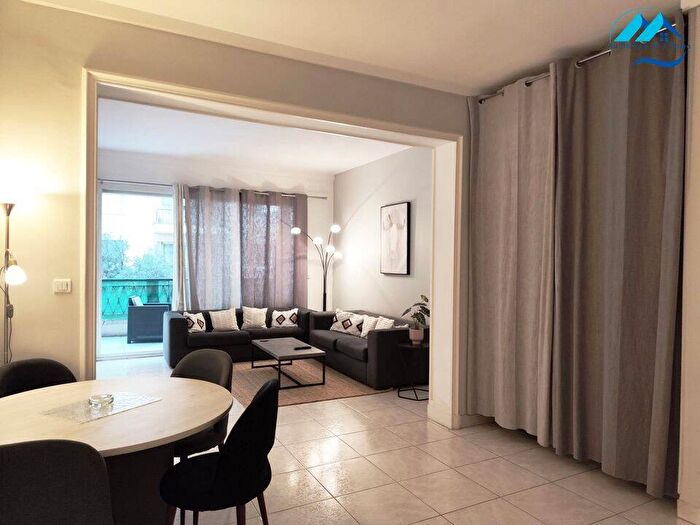 Appartement à louer - Périer, Marseille ème arrondissement - 3 pièces - 2 chambres