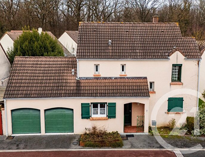 Maison à vendre - Croissy-Beaubourg - 6 pièces - 4 chambres