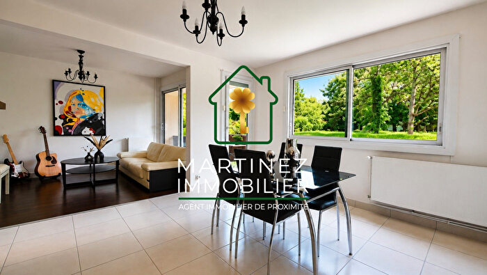 Appartement 4 pièces à vendre - Saint-Priest, Village