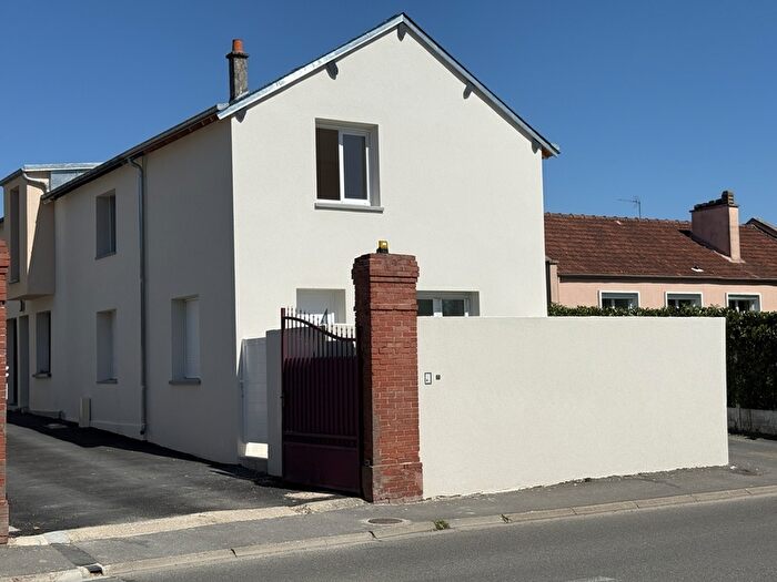 Maison 4 pièces à Chartres, Fulbert, à vendre