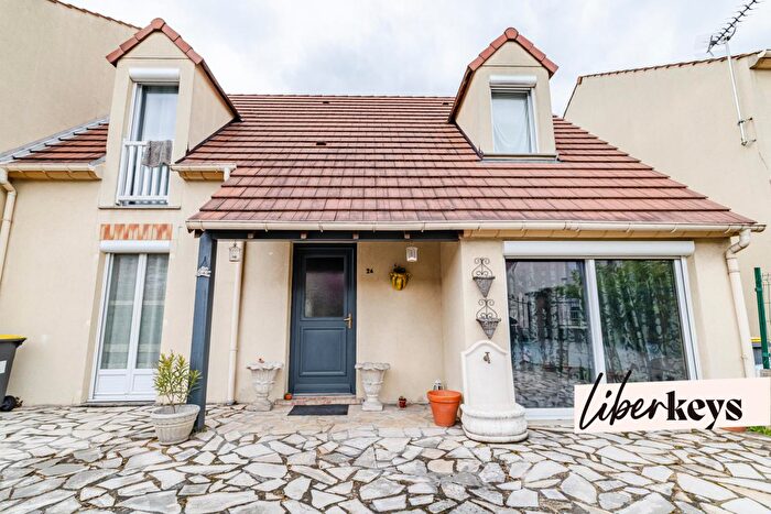 Stains, Le Bois Moussay - Maison 4 pièces à vendre
