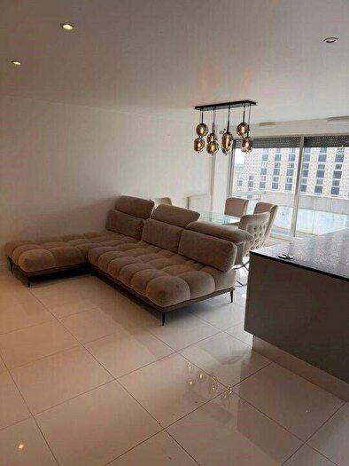 Appartement 4 pièces à louer - Hôtel de Ville, Courbevoie