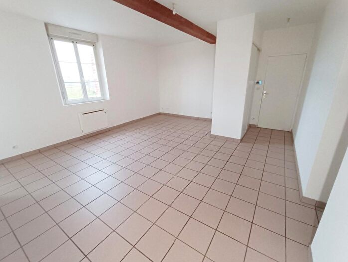 Appartement 4 pièces à Talmas, à louer
