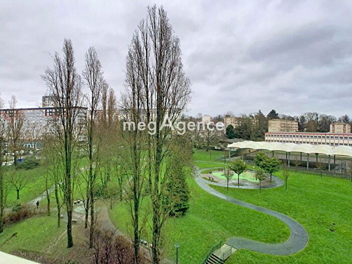 Appartement à vendre - Savigny-sur-Orge, Cherchefeuilles - 3 pièces - 2 chambres