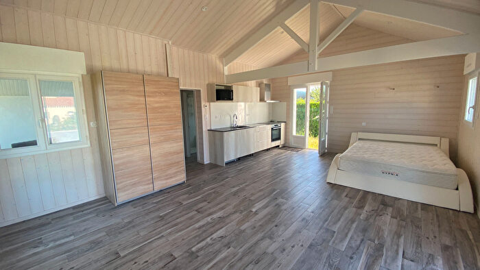 Le Fenouiller : Maison 2 pièces à vendre
