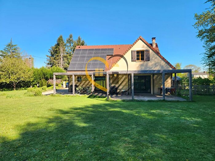 La Chapelle-d'Angillon : Maison 7 pièces à vendre