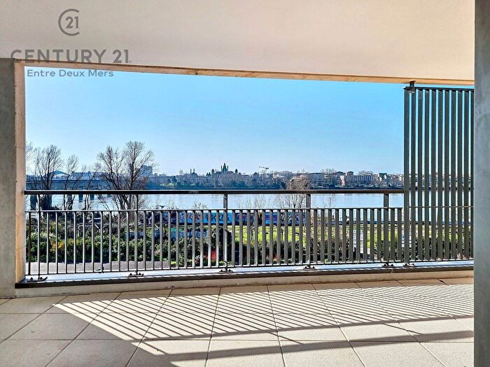 Appartement à louer - La Bastide, Bordeaux - 3 pièces - 2 chambres