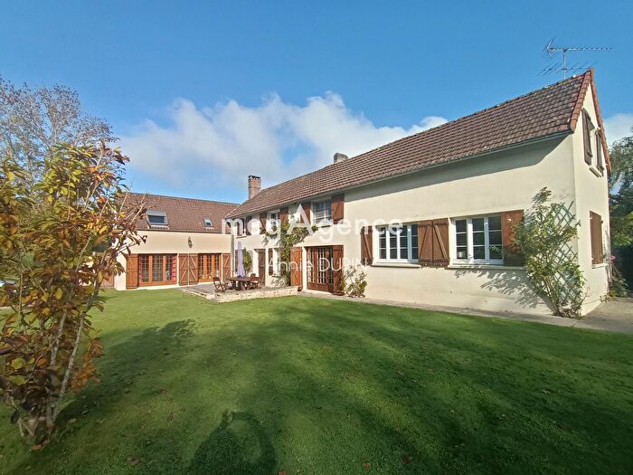 Gambais : Maison 10 pièces à vendre