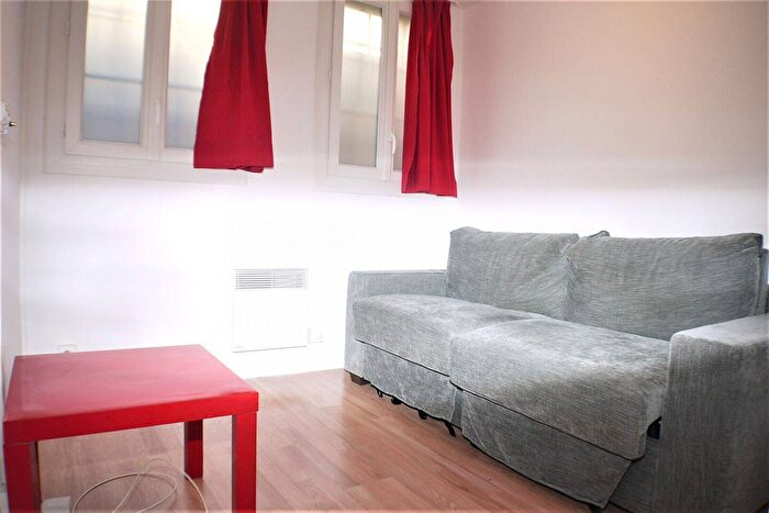 Appartement à louer - Saint Tronc, Marseille ème arrondissement - 1 pièce - 1 chambre