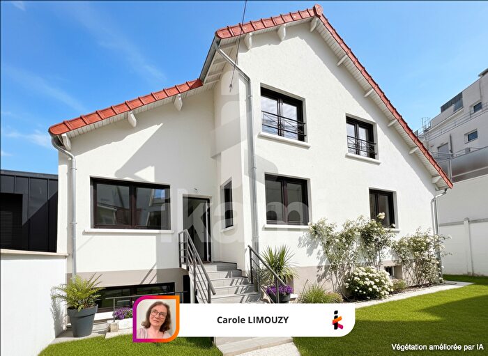 Maison à vendre - Châtillon, Roissys, Béranger - 7 pièces - 5 chambres