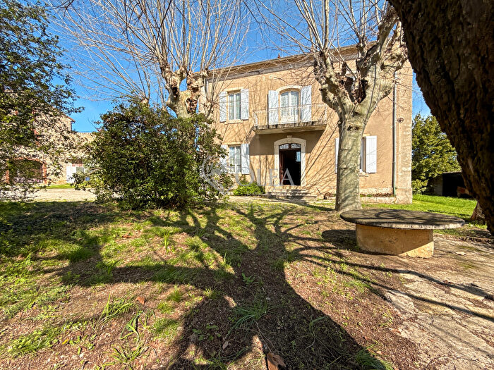 Maison 10 pièces à Uzès, à vendre