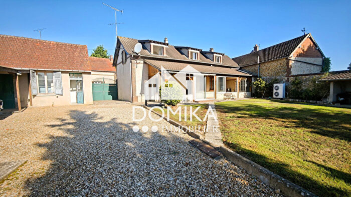 Maison à vendre - Ézy-sur-Eure - 7 pièces - 5 chambres