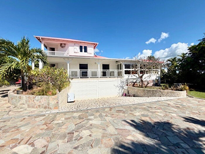 Maison à vendre - Baie-Mahault - 5 pièces - 4 chambres