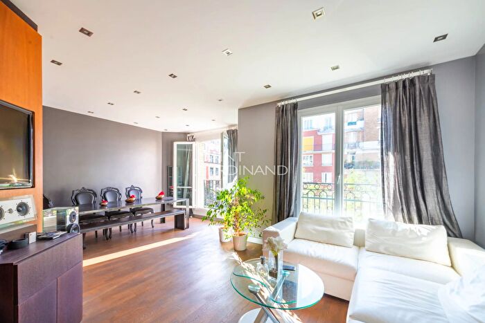 Appartement 4 pièces à vendre à Paris 16ème, Porte de Saint-Cloud, Auteuil-Sud