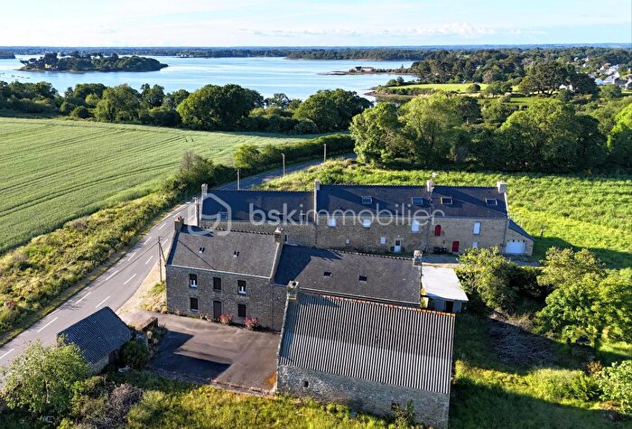 Maison 6 pièces à Belz, à vendre