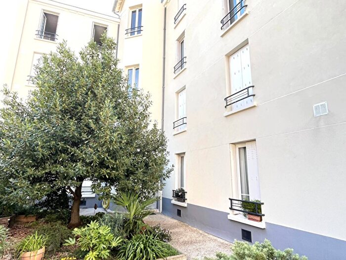 Appartement à louer - Les Parclairs, Le Perreux-sur-Marne - 2 pièces - 1 chambre