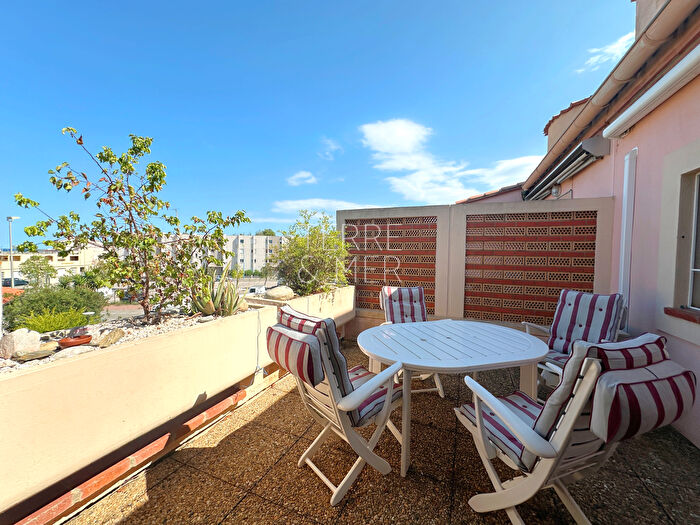 Appartement à vendre - Saint-Cyprien, Le Port - 2 pièces - 1 chambre