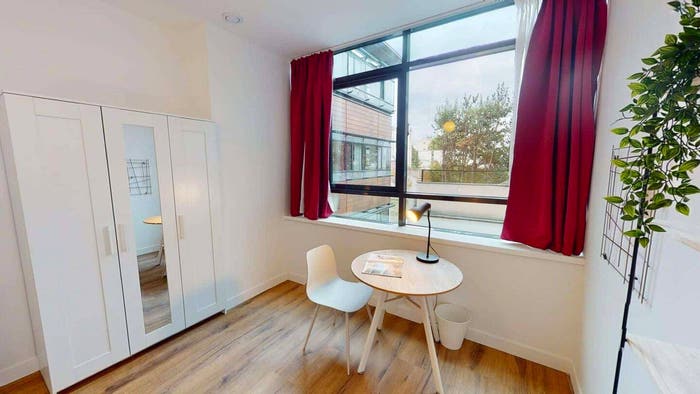 Bac-Bécon-Flachat-Colombes, Asnières-sur-Seine : Appartement 1 pièce à louer