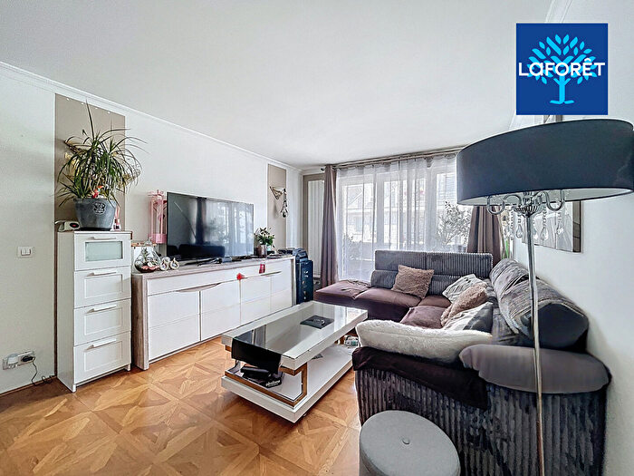 Appartement à vendre - Noisy-le-Grand, Centre-ville - 3 pièces - 2 chambres