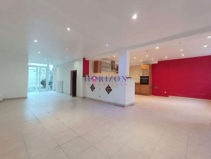 Maison à vendre - Beaumont-sur-Oise - 6 pièces - 4 chambres