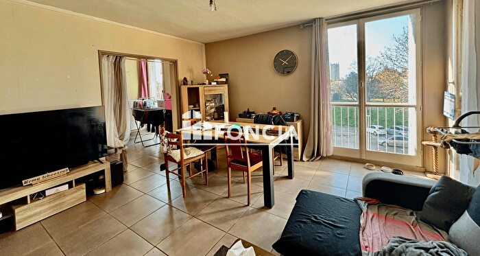 Appartement à vendre - Pierrelatte, Rocher - 4 pièces - 2 chambres