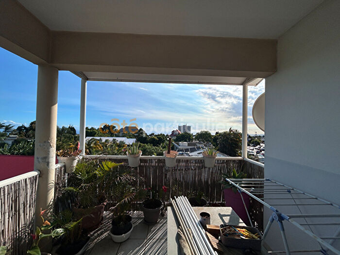 Appartement à vendre - Le Tampon, Centre-ville - 2 pièces - 1 chambre