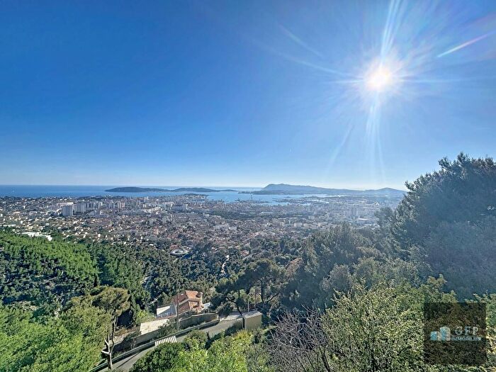 Maison à vendre - Toulon - 7 pièces - 5 chambres