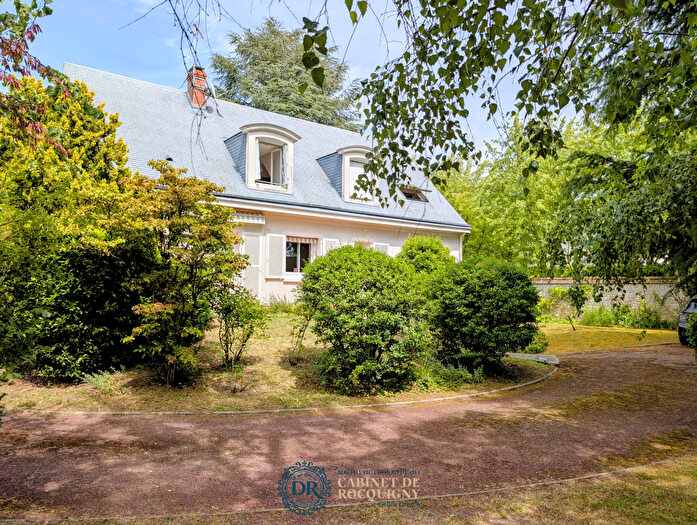 Olivet, Centre-ville : Maison 8 pièces à vendre