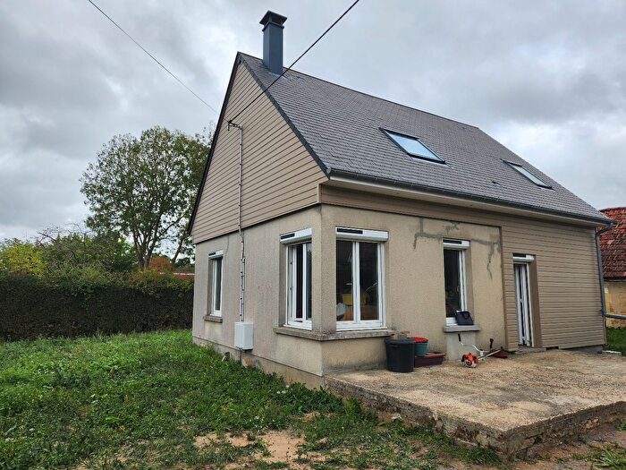 Maison 5 pièces à vendre à Janville