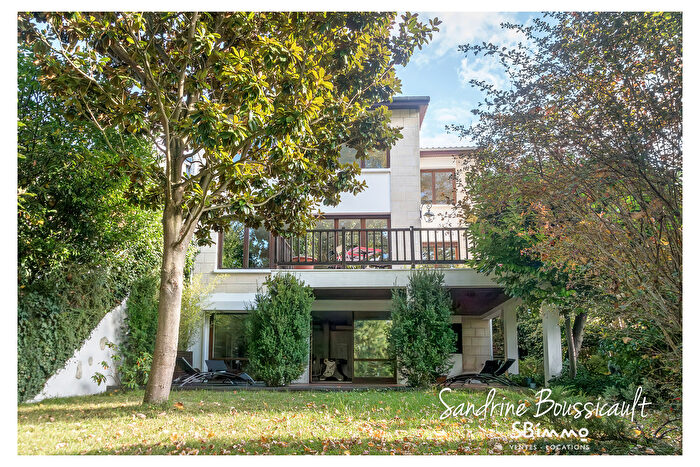 Maison à vendre - Le Pecq, Vignes, Benettes - 8 pièces - 5 chambres