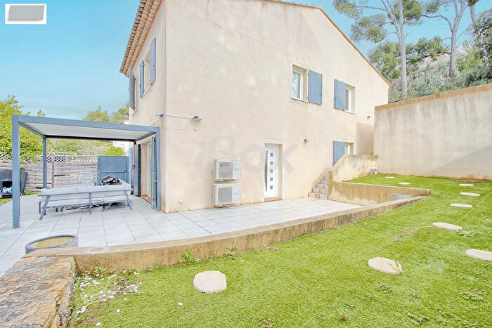 Maison à vendre - Toulon, Valbertrand - 6 pièces - 4 chambres