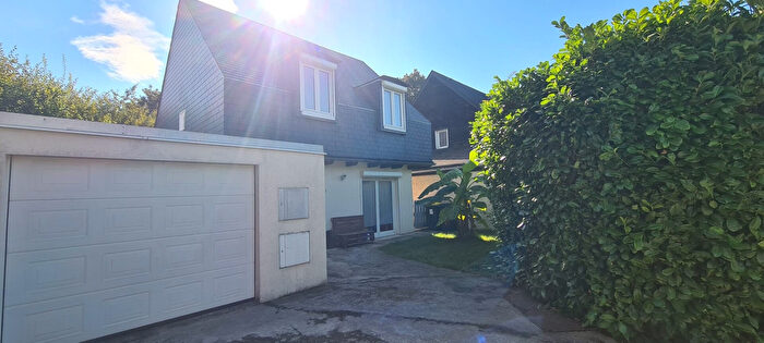 Maison à vendre - Savigny-le-Temple, Plessis-le-Roi - 5 pièces - 3 chambres