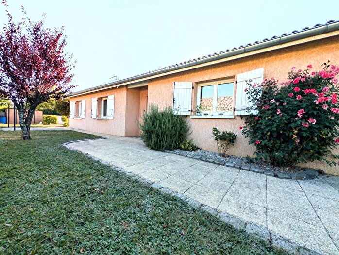 Maison 6 pièces à Certines, à vendre
