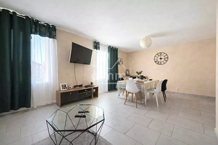 Appartement à louer - Sisteron - 5 pièces - 2 chambres