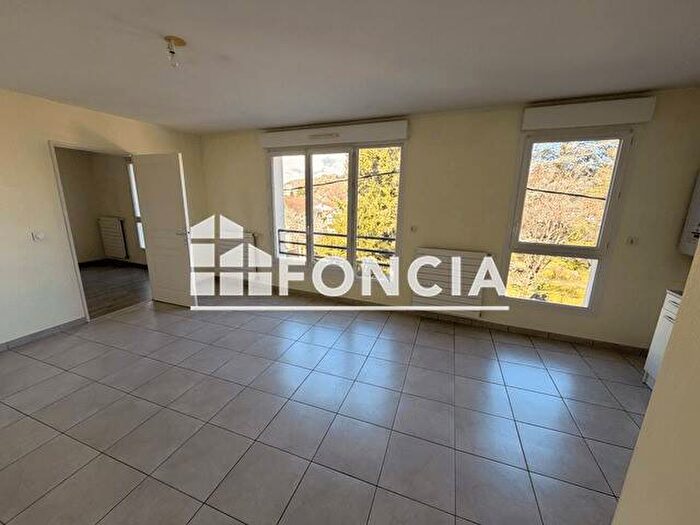 Appartement à louer - Montbernier, Bourgoin-Jallieu - 2 pièces - 1 chambre