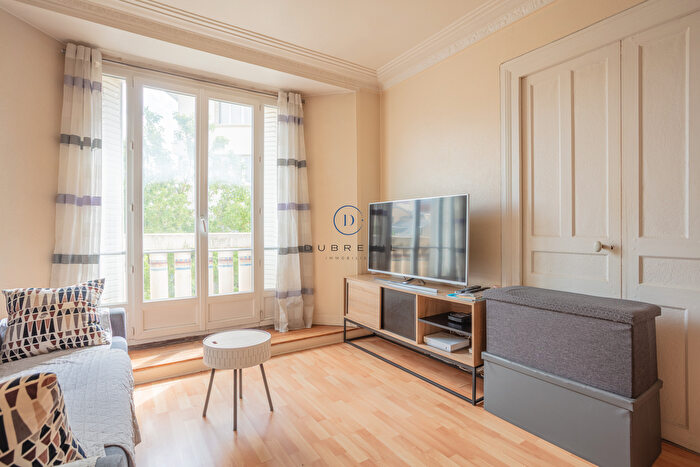 Appartement 2 pièces à vendre à Courbevoie, Bécon