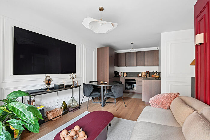 Appartement 3 pièces à vendre à Suresnes, Cité Jardins