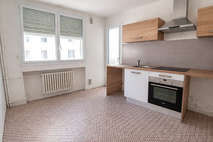 Appartement à louer - Saint-Étienne, Saint-Roch, Vivaraize, Valbenoite, Centre Deux - 3 pièces - 2 chambres