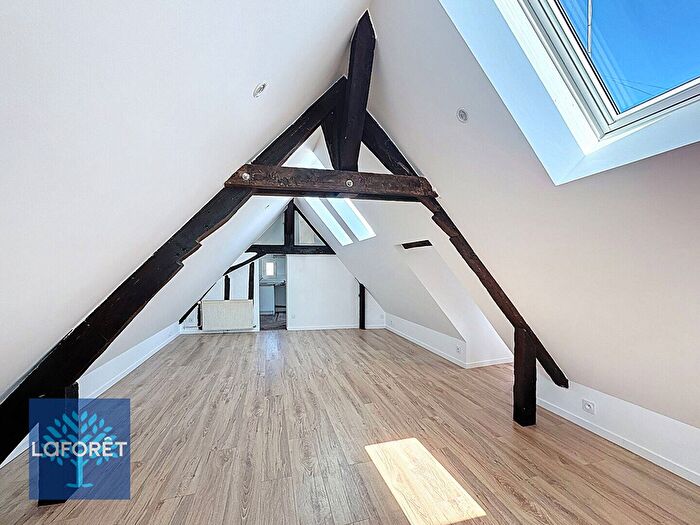 Appartement à louer - Rive Droite-Apport Paris Gare, Corbeil-Essonnes - 2 pièces - 1 chambre