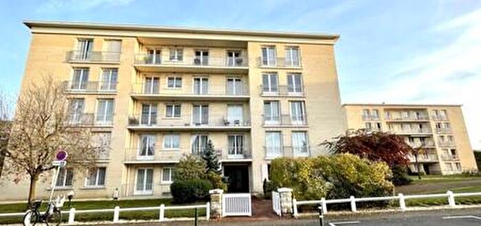 Appartement à louer - Avenues, Compiègne - 1 pièce