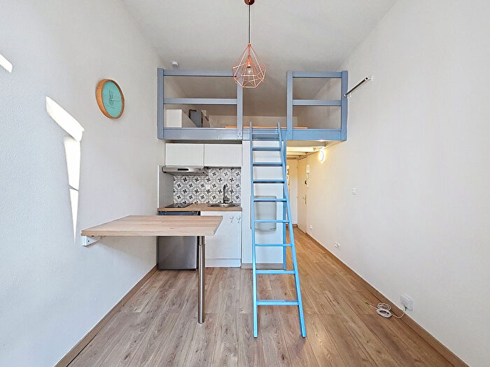 Appartement à louer - Bordeaux, Saint-Genès - 1 pièce - 1 chambre