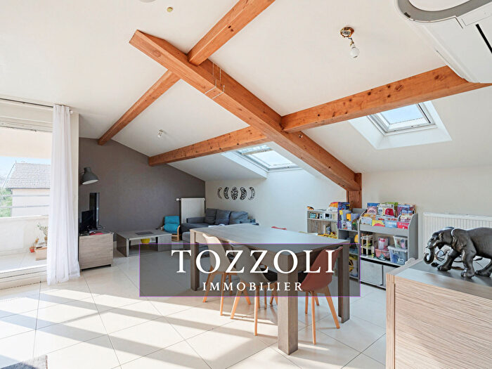 Appartement à vendre - Décines-Charpieu, Charpieu - 4 pièces - 3 chambres