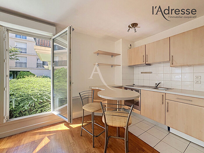 Appartement 1 pièce à vendre à Puteaux, Centre-ville