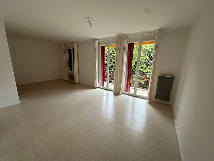 Appartement à louer - Troyes, Chartreux - 3 pièces - 2 chambres