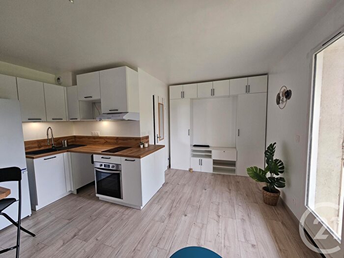 Appartement 1 pièce à louer - Brie-Comte-Robert, Centre-ville